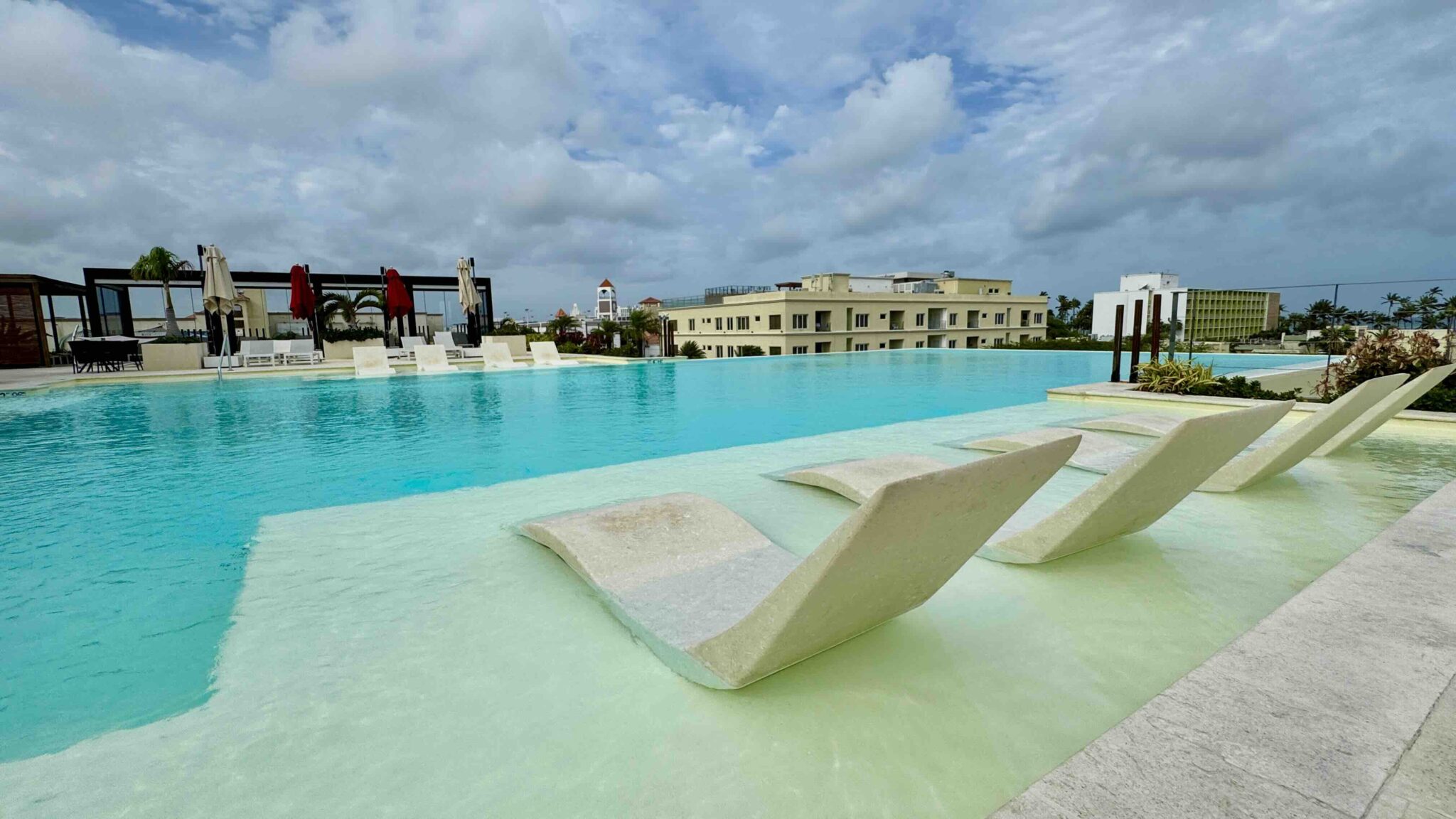 Is Radisson Blu Aruba the Caribbean’s Ultimate in Quiet Luxury?